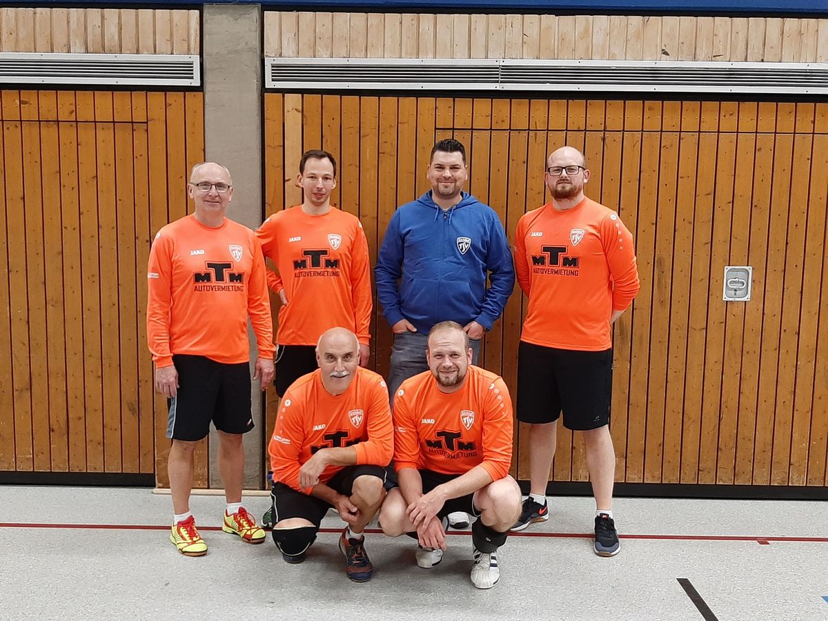 con-nect.de - Calenberger Online News: 48. Hallenfaustballturnier des ...