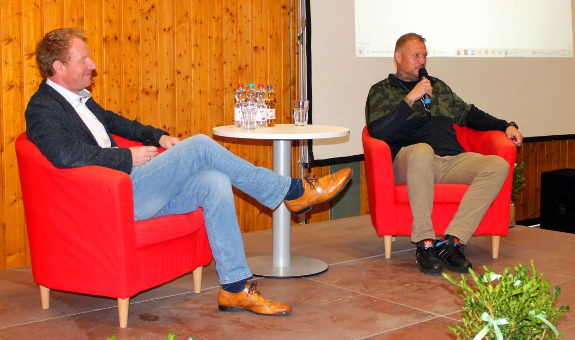 con-nect.de - Calenberger Online News: Nazi-Aussteiger in der KGS ...