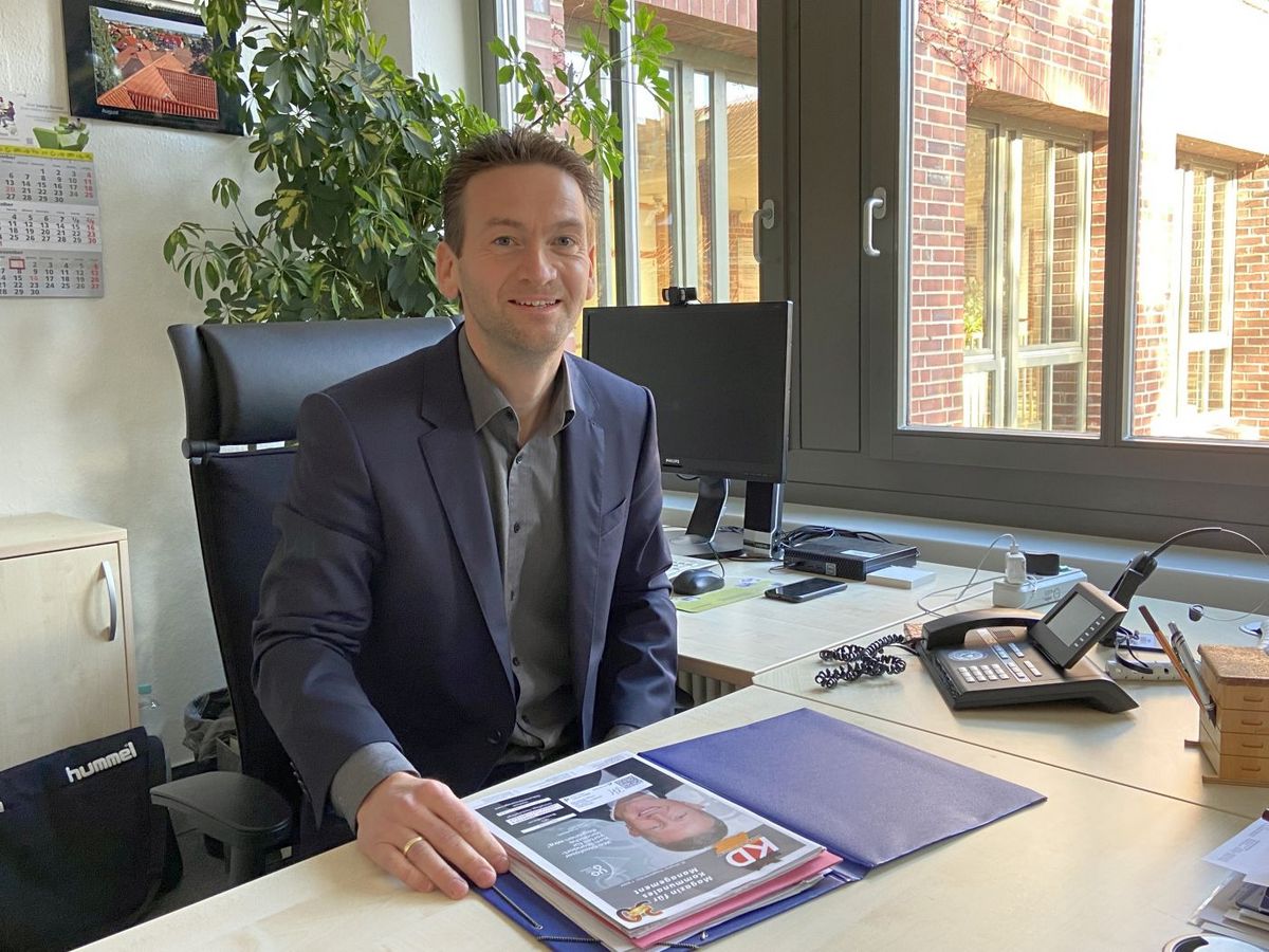 con-nect.de - Calenberger Online News: Bürgermeister Malte Losert ist ...