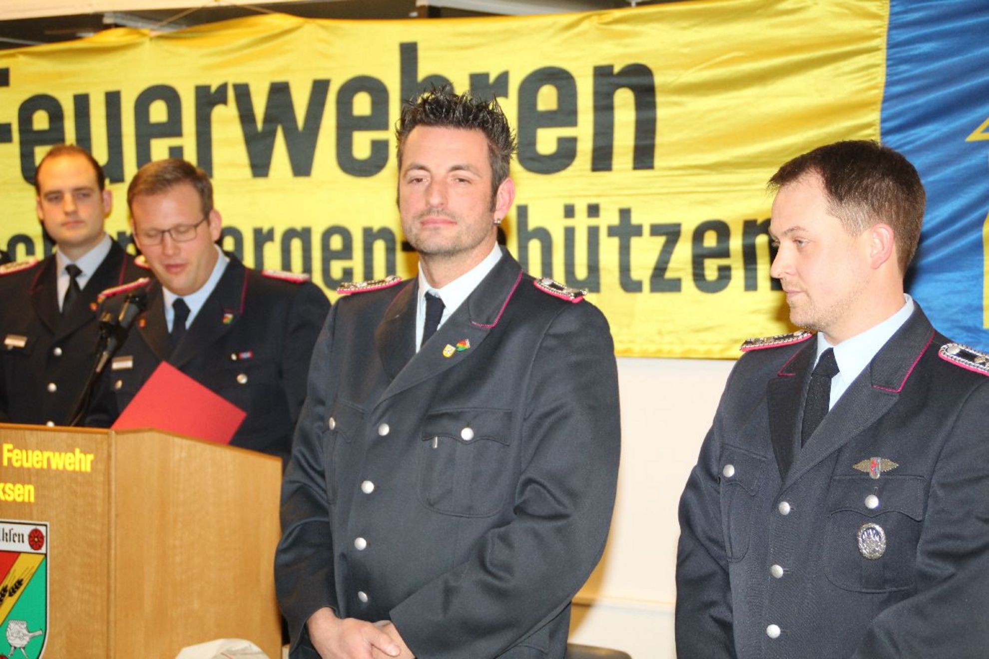 con-nect.de - Calenberger Online News: Völksen: Ehrenzeichen für Robin ...