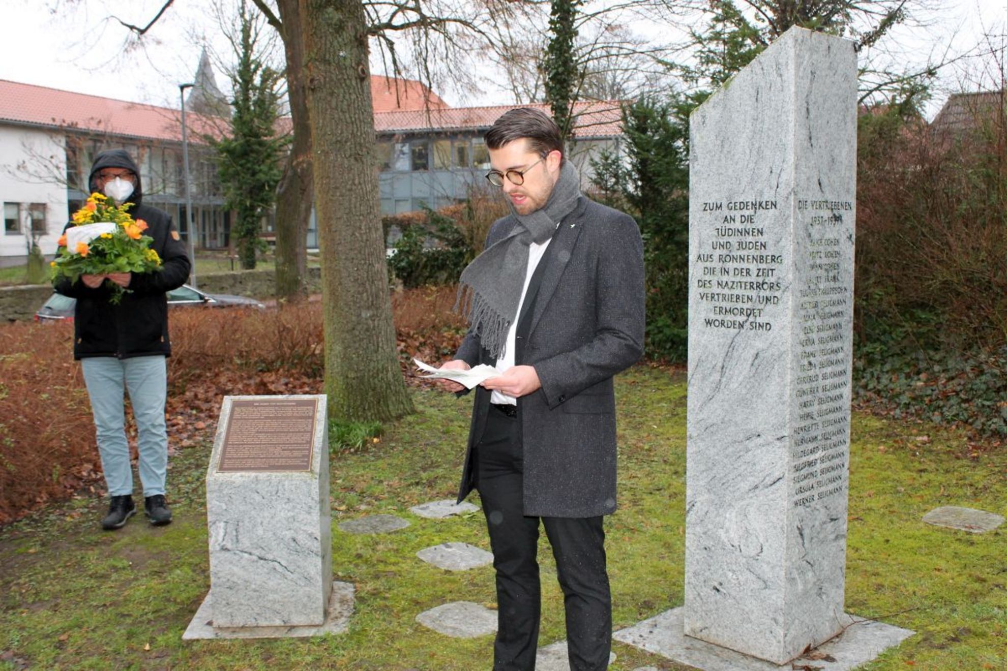 con-nect.de - Calenberger Online News: Ronnenberg gedenkt den Opfern ...