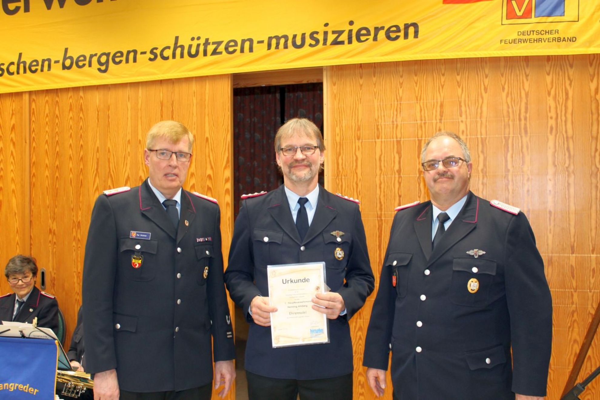 con-nect.de - Calenberger Online News: Gute Jugendarbeit zeichnet die ...
